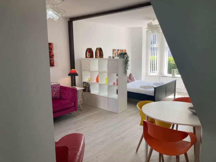 Modern Studio Apartment In  Derry/londonderry - Londonderry