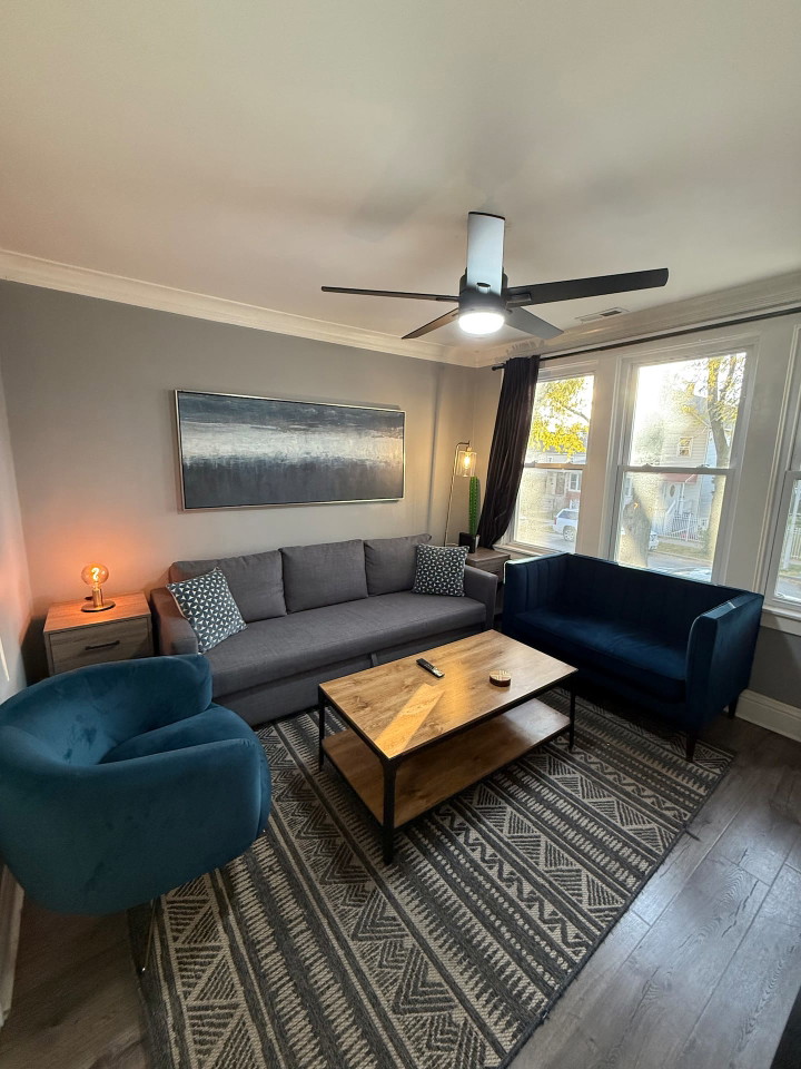 Luxurious 3br With Private Parking - Worth, IL