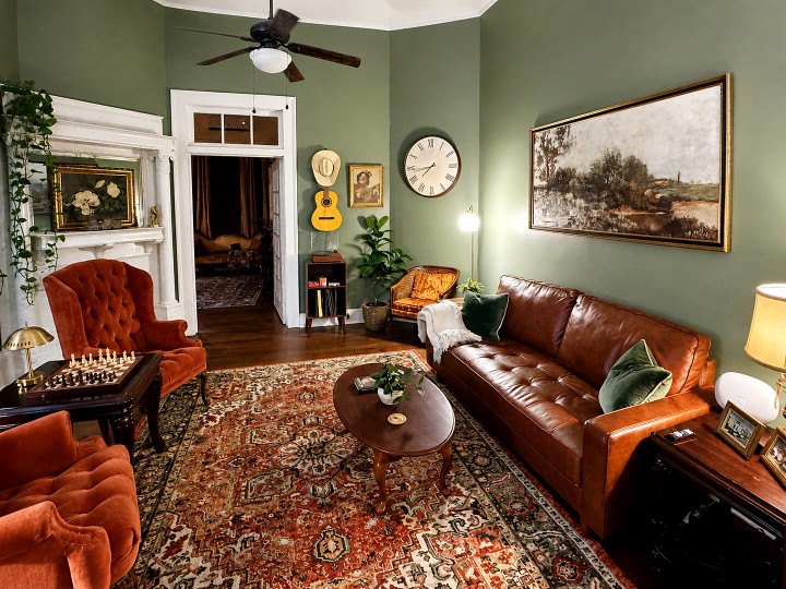 The Hoke House | Historic Downtown Apartment - Hattiesburg, MS