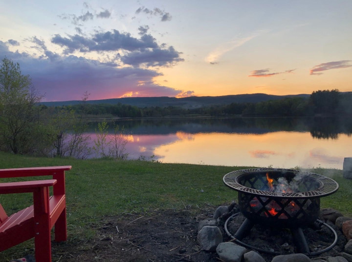 Lake Mayfield Retreat - Beautiful Lakefront Home - Gloversville, NY