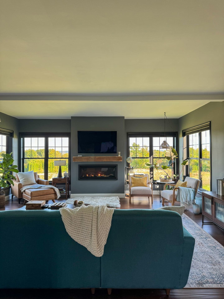 Stylish Modern Lakehouse W/ Hot Tub, Firepit & Gym - Vermont