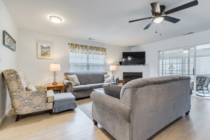 Spacious Bethany Beach Retreat Pool Pickle Ball - Delaware