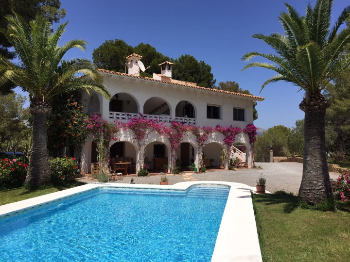 Studio: Big Pool, Bbq, Free Wifi & Parking,smarttv - L'Albir
