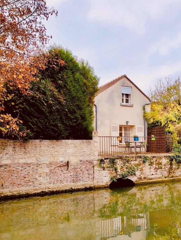 Small House Downtown - Nemours