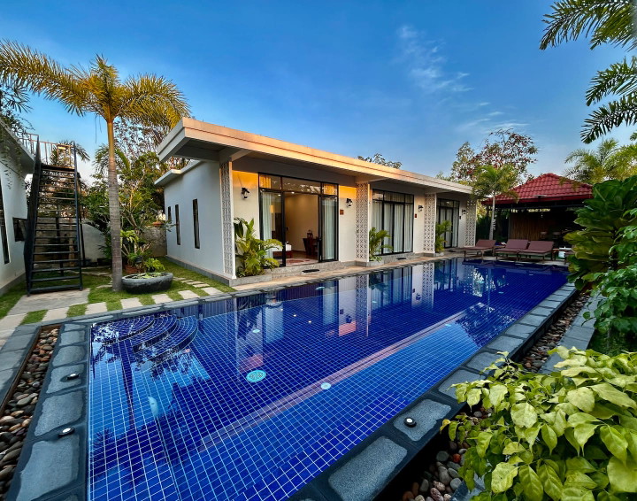 Spacious Family Bungalow Ensuite | Pool | 100mbps - Cambodia
