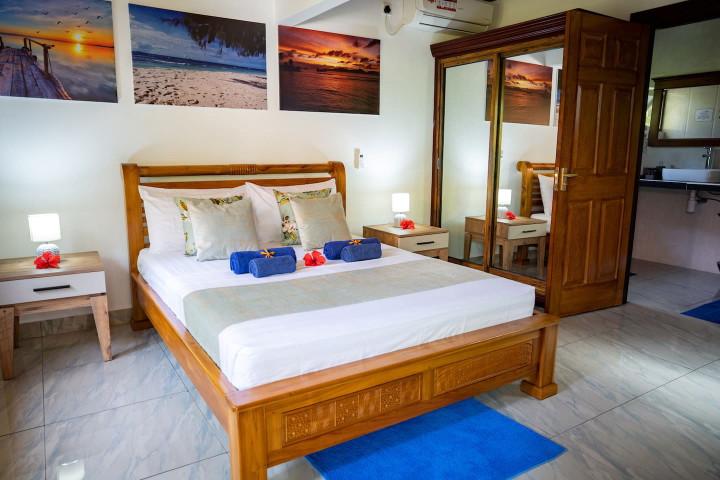Granite Self Catering Holiday Apartment - Seychelles
