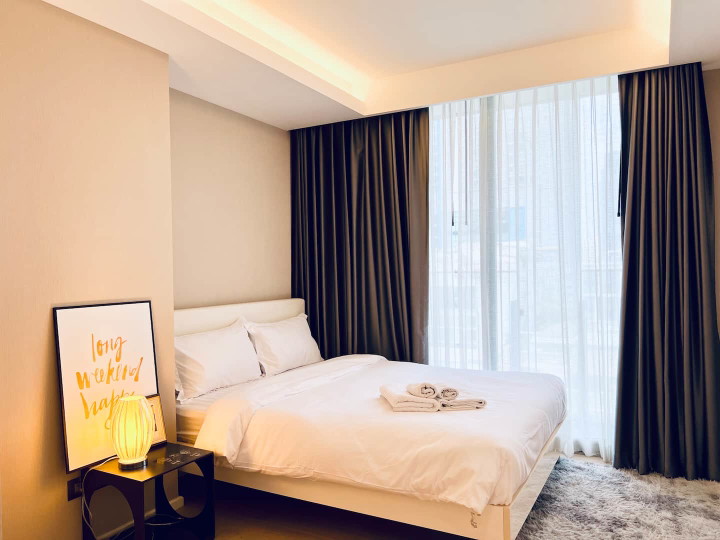 Swimming Pool & Bts Nana/asok & Mrt Sukhumvit Nearby & Maximum 4 People & Super 90m2 - Bangkok