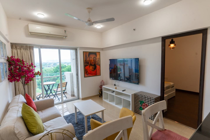 Zen Retreat | Golf View · 65" Smart Tv - India