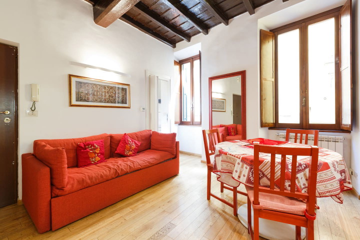 Piazza Navona Red House - Rome