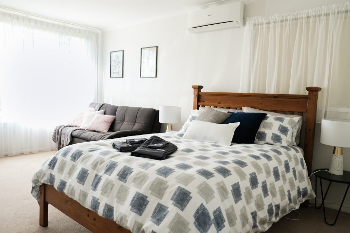 Bright Garden-view Room In North Warrnambool - Warrnambool
