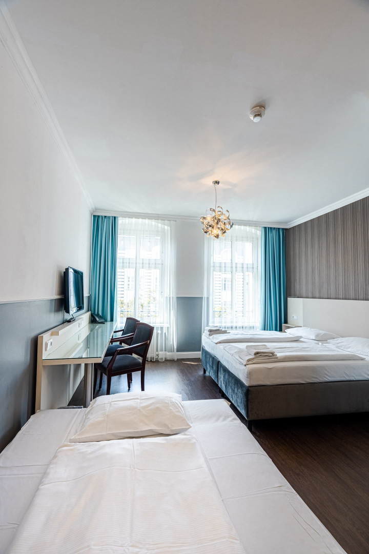 Dreibettzimmer - Hotel Prens Berlin - Berlin