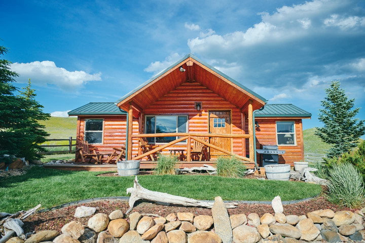 Secluded Mtn View Cabin Near Buffalo - Wyoming