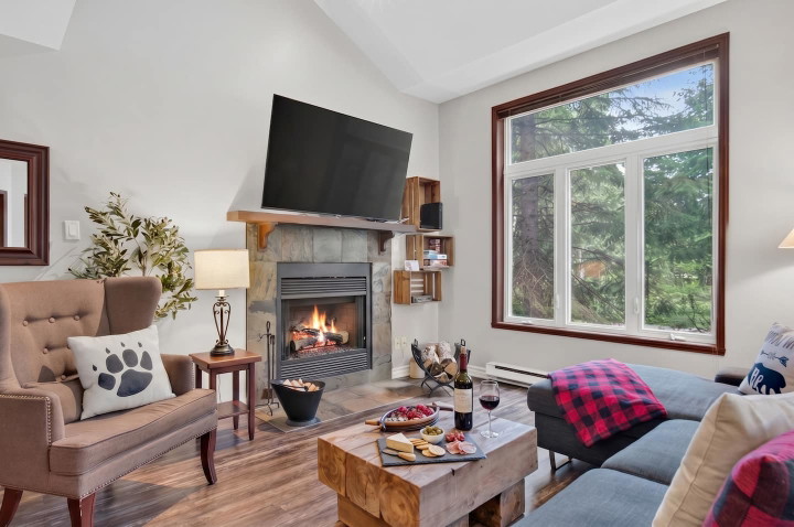 Charmant Appartement De 2 Chambres Sur La Bête. Golf/ski/piscine/détente - Mont-Tremblant