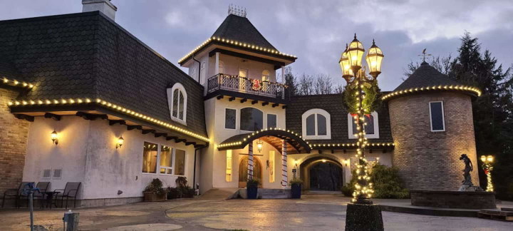 Stay In A Castle In "Little Norway's" Quiet Countryside At Nordic Hill Manor - Bremerton, WA