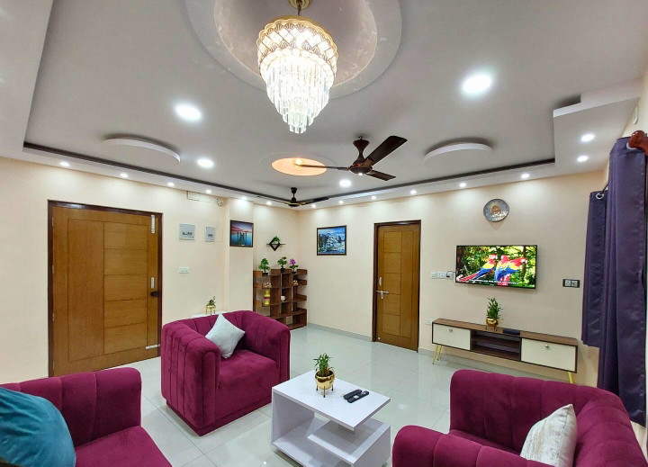 Near Axis Mall-premium 2bhk Flat With 2 Balcony - Kolkata