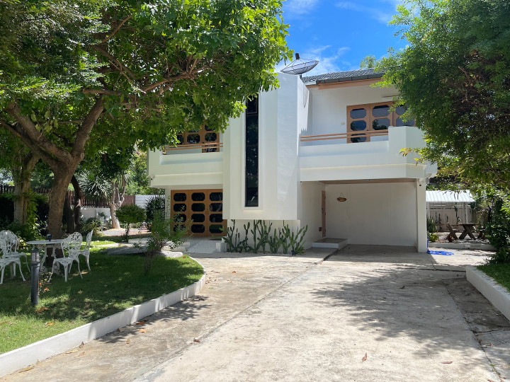 Cozy And Spacious Home For Family And Group - Kanchanaburi