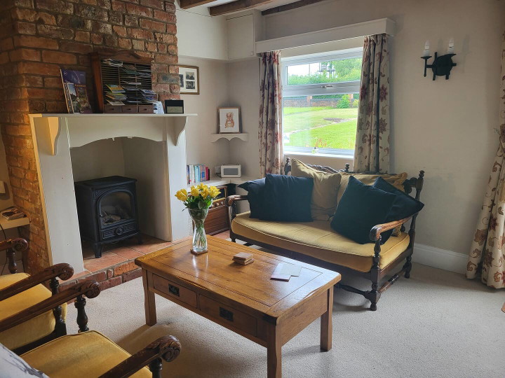Charlotte's Web - Rural Town Retreat Near Wales - Cheshire