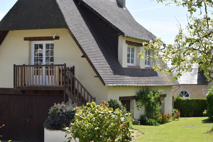 Gîte Avec Jardin Dans Village Près De Bayeux. - Calvados