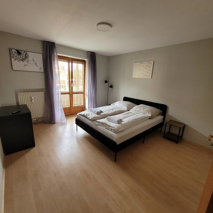 Moderne 2-zimmer-wohnung Komfort Für 23 Gäste - Straubing