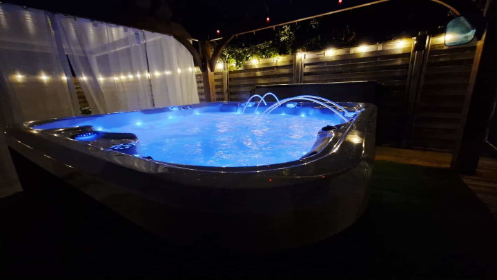 Les Trois Palmiers : Jardin & Spa Privatifs - Rambouillet