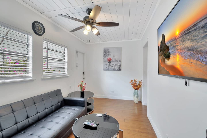 2bd Walk To Atlantic (342-1) - Boca Raton, FL