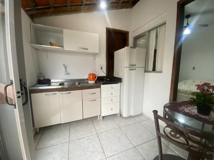 Kitnet De Temporada Da Gi Suíte + Cozinha - Navegantes