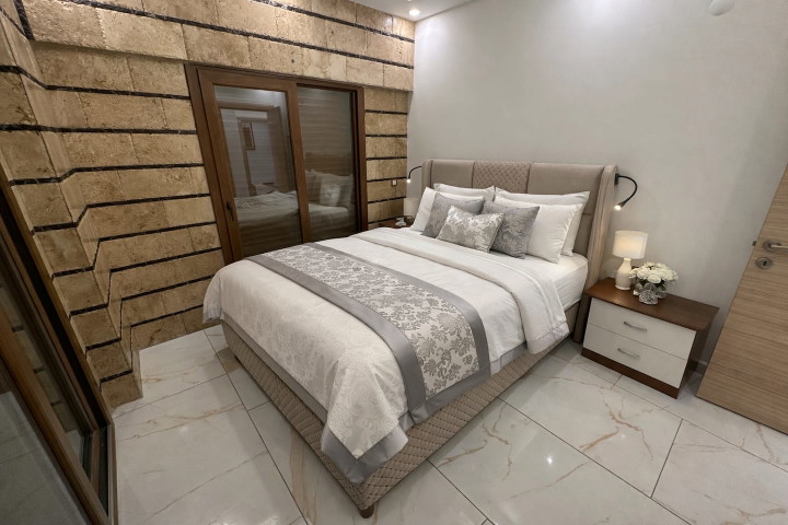 Kuşadası Merkezde\süperlüx 2+1(yeni Bina-eşyalar) - Kuşadası