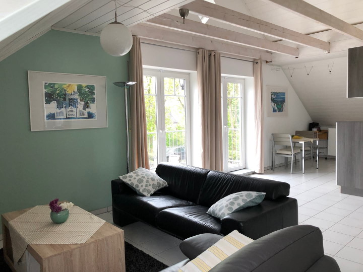 Bright, Modern Apartment In A Quiet Location - Menden