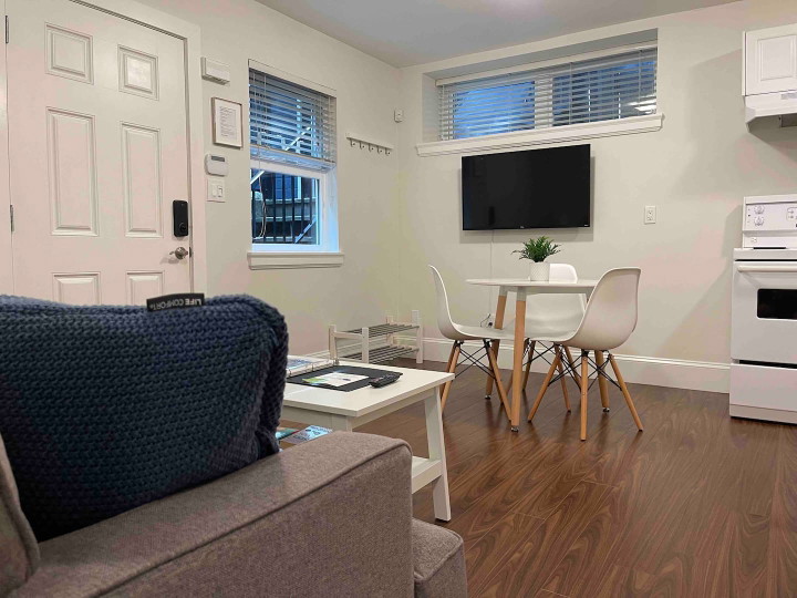 Centrally Located 2-bedroom Residential Suite - Vancouver