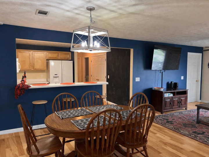 4b/4b Home On The Plains - Right Off Campus! - Auburn, AL