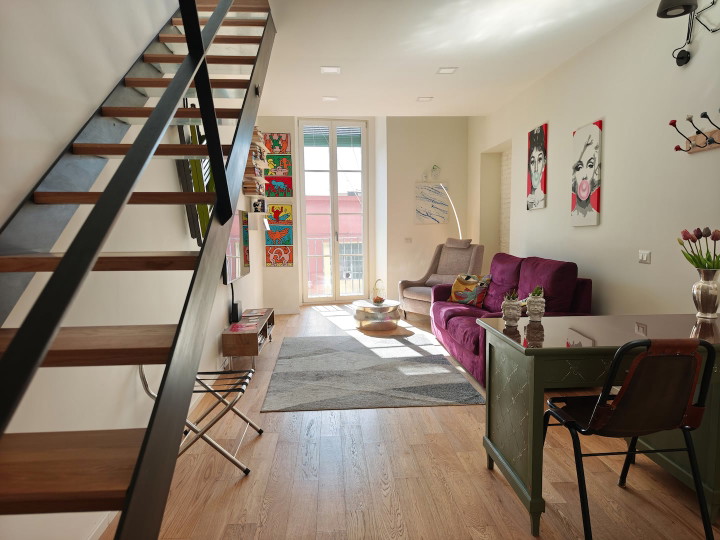 110sqm Loft Real  Center  2br  2bath - Messina