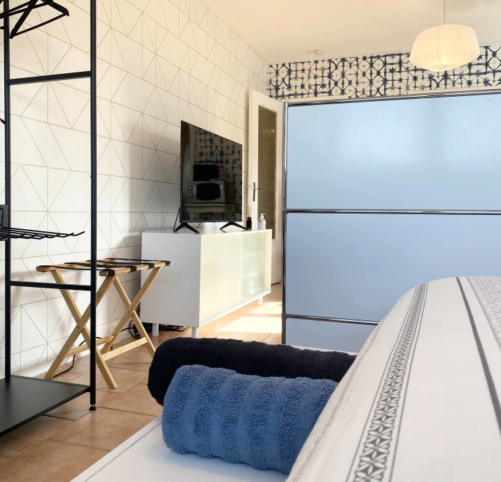 Perfectly Located Studio, Few Minutes Of Geneva - Genf