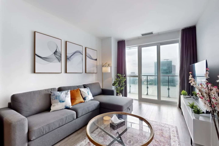 Sunset View - 1br - Rooftop Pool / Hot Tub / Gym - Mississauga