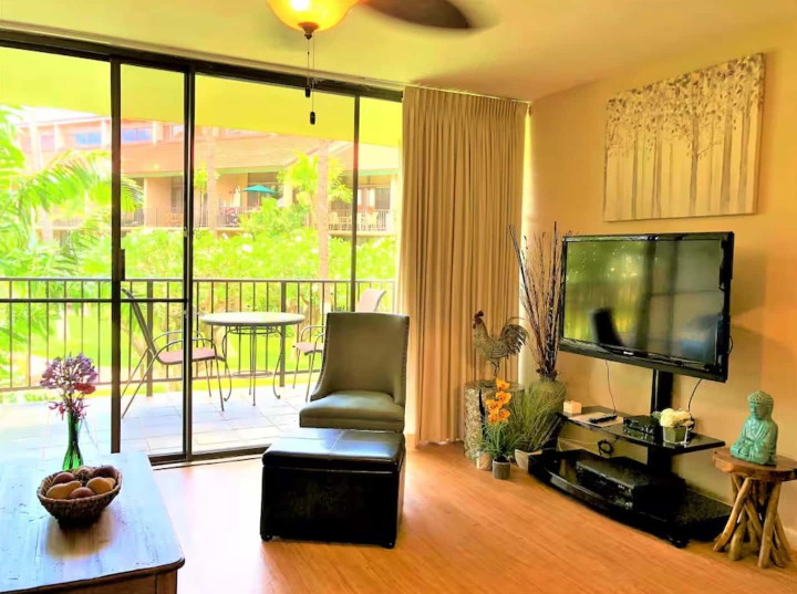 Budget Friendly * Steps From Beach* Book Now! - Maui, HI