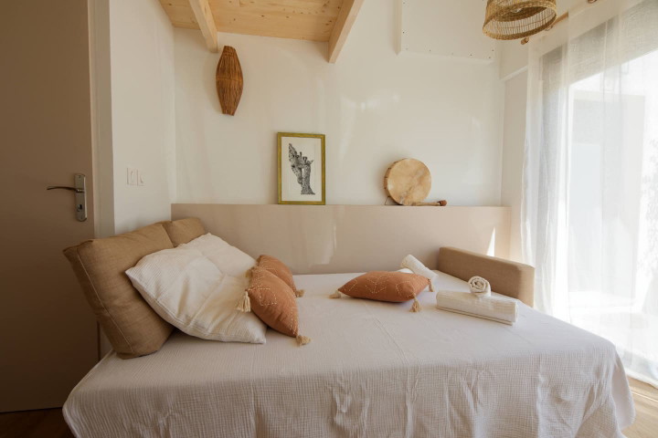 Chambre Indépendante Avec Accès Piscine. - Grasse
