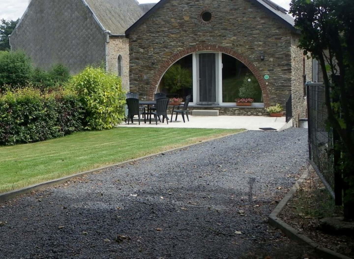 Gîte Spacieux 5p. Dans Village Typique Ardennais - Bastogne