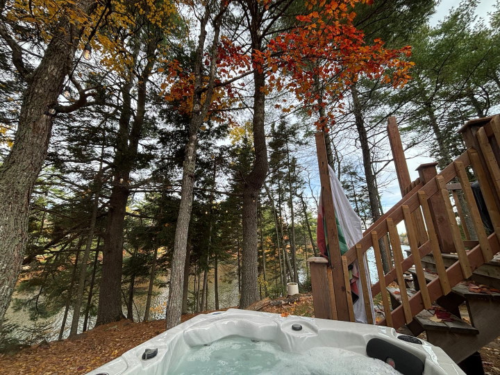 Bigfoot Sanctuary-srr Hot Tub And Fireplace - Bouctouche