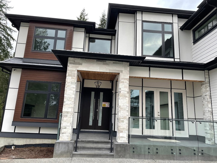 Gorgeous New & Bright Large 2 Bedroom Suite W View - Coquitlam