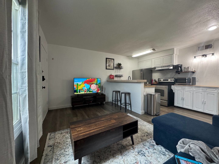 Soco Music Condo | Pool | Walk To Acl & Sxsw - Austin, TX