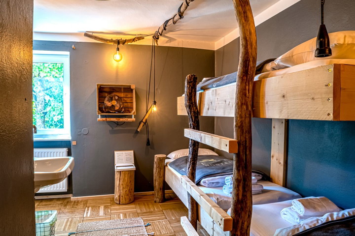 The Keep Eco Rooms - 3-bedroom With Shower - Salzburg
