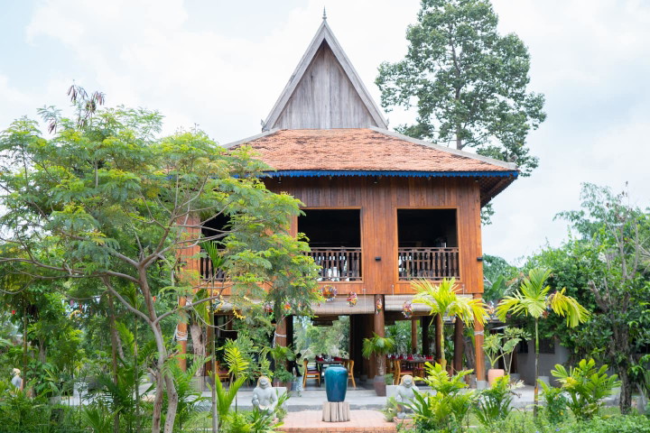 Wooden House 3 Bed-rooms With Mountain View - Cambodia