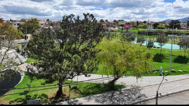 Family-friendly, Executive And Accessible, Parquemiraflores1 - Cuenca