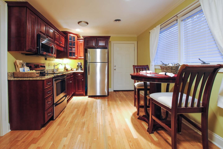 Private Gem Nestled In Heart Of Historic District - Cleveland, TN