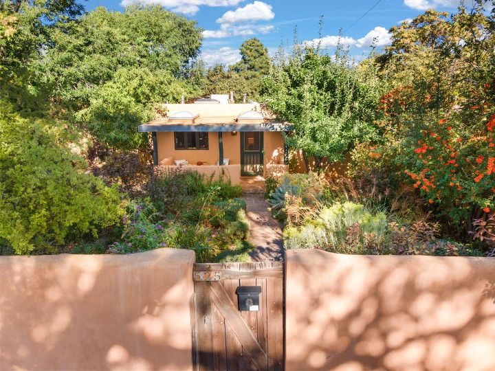 Adorable Santa Fe Home - Santa Fe, NM