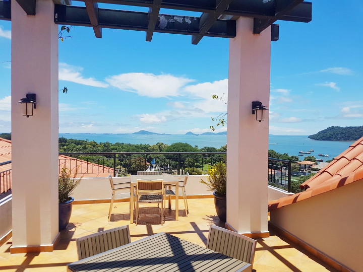 Wonderful Bay View Home @ The Causeway With Bikes - Panama