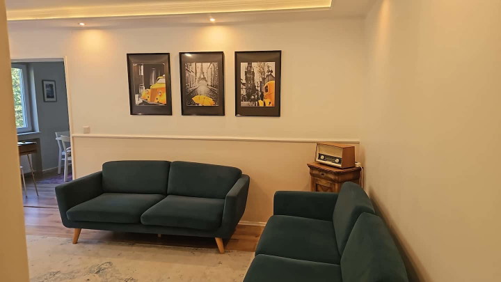 Schöne Gemütliche 3 Zimmer Wohnung - Cologne