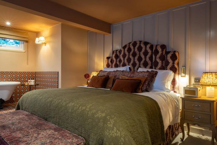 A Really Fancy Room At The Ragged Robin - 吉爾福德