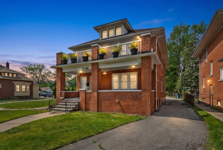 2 Br | Fully Equipped Home In Dearborn - Dearborn, MI