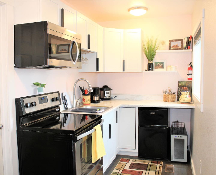 Delightfully Modern Studio/tiny House D《car Rental Avlble》 - Anchorage, AK
