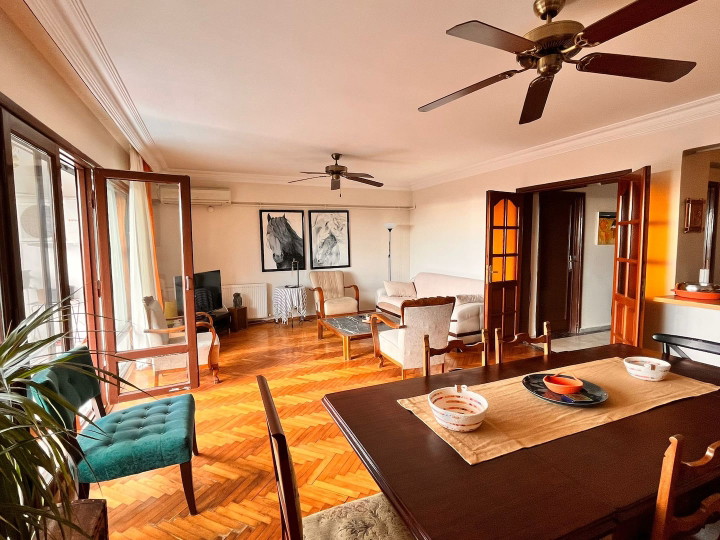 Big And Old Style House In Cihangir - Fatih